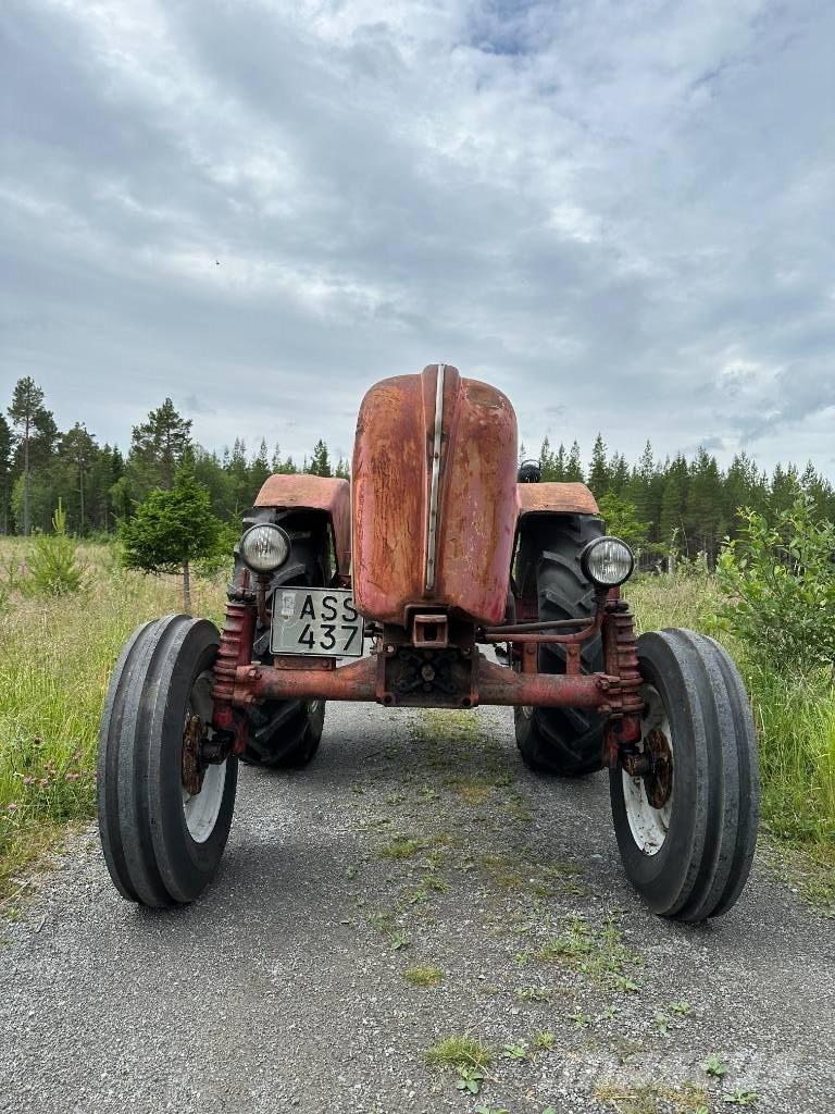 Porsche A133 traktor originalskick, 1956, Ås, Jämtlands län, Sverige ...